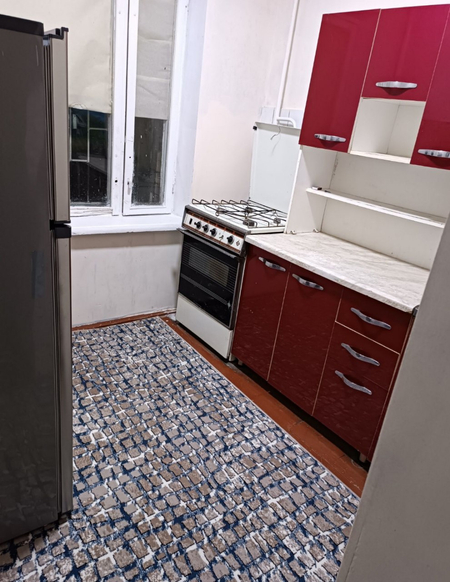 Chilonzor 26 mavzeda qizlarga kvartira bor
