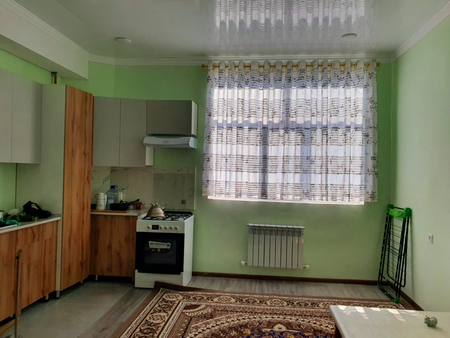Таза квартира сатылады. Базар алдында. Отличный ремонт