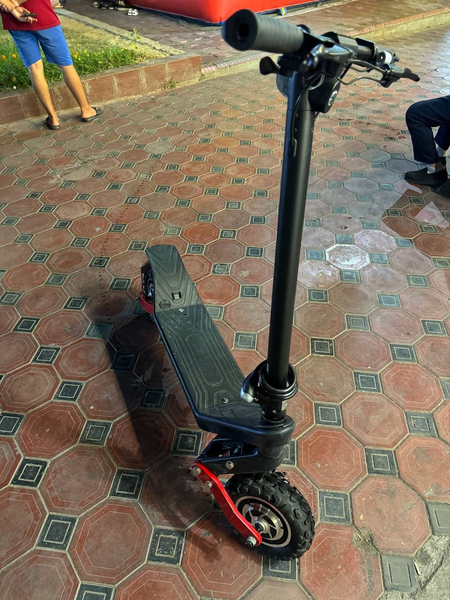 Електросамокат E-scooter x10