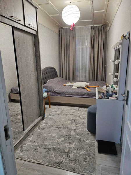 2-к квартира, 55 м², 1/2 эт. м.Буюк ипак йули ( ост. Художников)