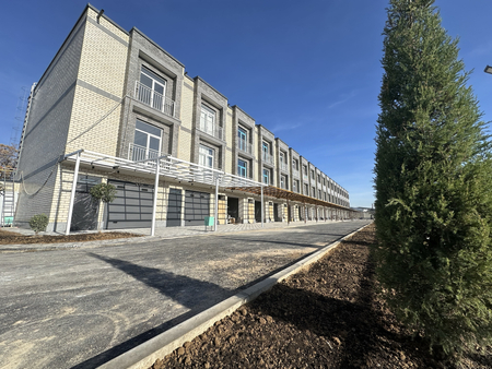 Продам новый готовые евро коттеджи 3 ур 145 кв.м на Мирабадский р-н