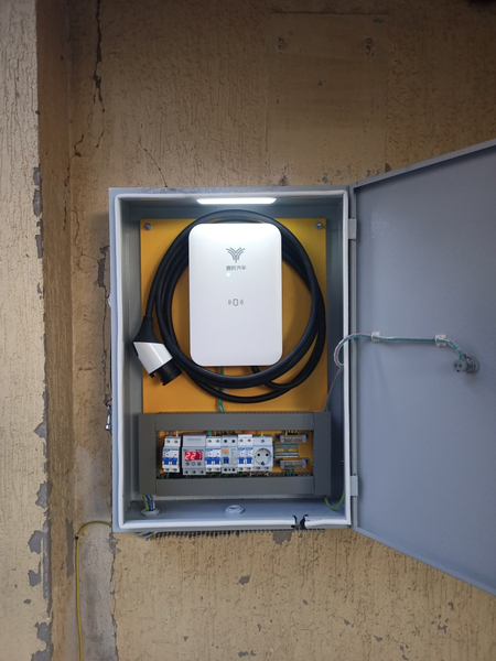 100$ Установка зарядное устройство для электромобилям. Электрик