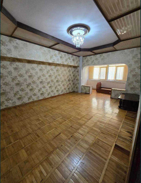 ул.Ш.Руставели бывш.Океан 3-комнатная 3/9 86 м² раздельные комнаты