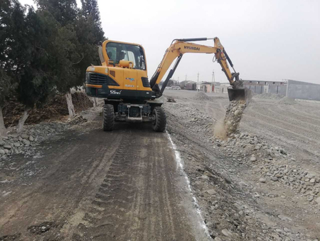 HYUNDAI ROBEX-55W эксковатори сотилади