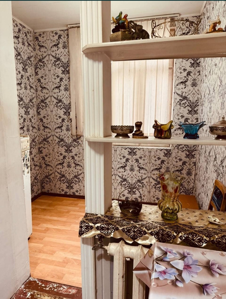 Куйлюк 2/4/4. 60м2. Срочно сотилади