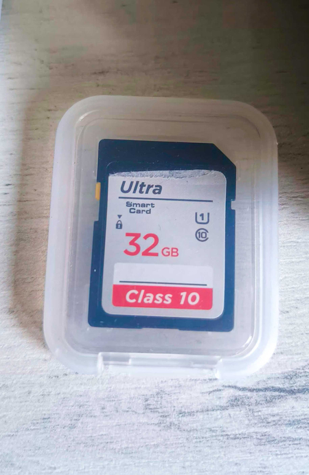 Canon 600d + SDHC Ultra 32 Gb + USB + сумка