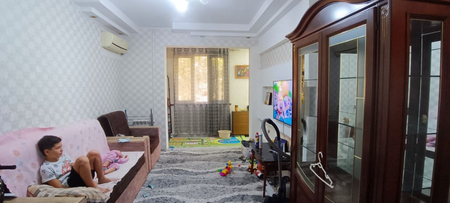 Продам чиланзар 20 д. Трёх комнатная. Балкон 1,5*6