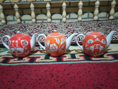 Чойнак сотилади.