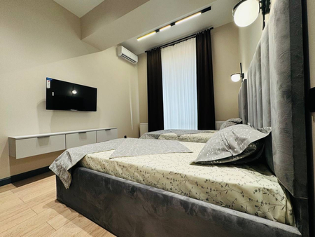 Ц4 ЖК Кипарис 3/7/9 кирпич , площадь 80