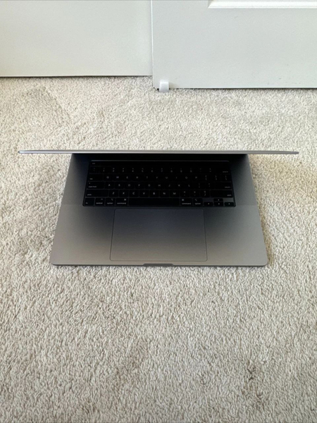 MacBook pro 16inch  2019 i9 Ram 32 1 TB