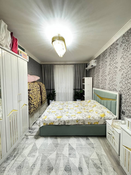 Чиланзар 14 2/3/4 балкон 1.5*6