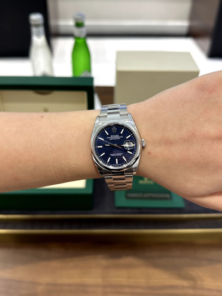 NEW Rolex Datejust 36 mm Steel 126200 Blue Motif