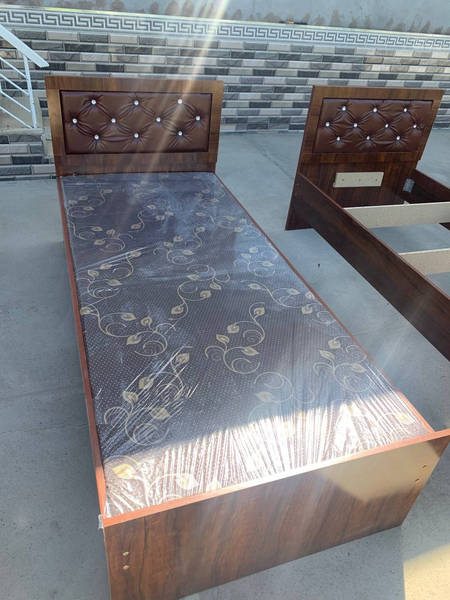 Divan 1 kishilik