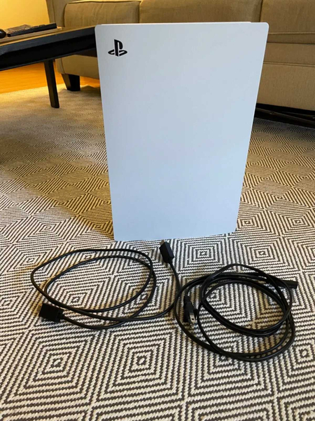 ПРОДАМ PlayStation 5 Digital Edition (CFI-1200B). Практический НОВОЕ.