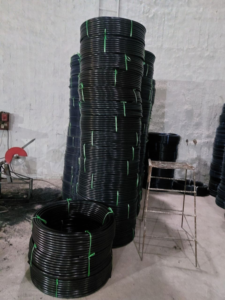 Plastmassa trubalar. Alo sifatli. Пластиковые трубы.