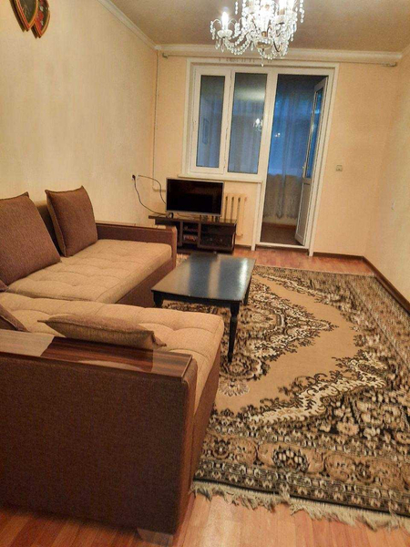 ПРОДАЕТСЯ 2х ком, 4 этаж, напротив Голубых Куполов, ЦУМ