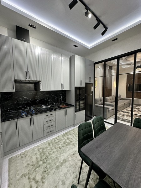 Продам свою 3 ком квартиру на Яккасарай. Саламатина. Новостройка