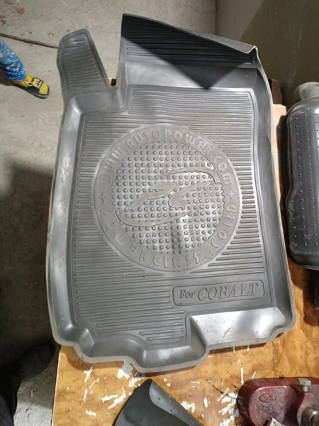 Chevrolet cobalt полик