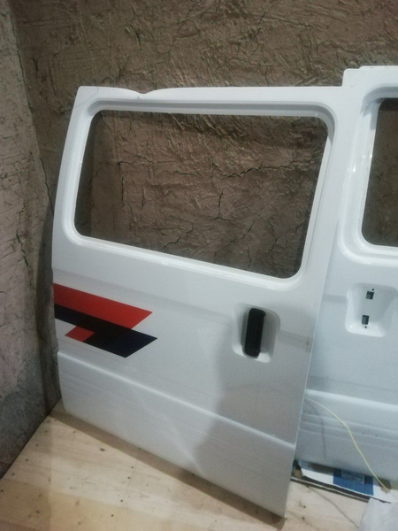 Damas kuzov eshiklari bilan birgalikda