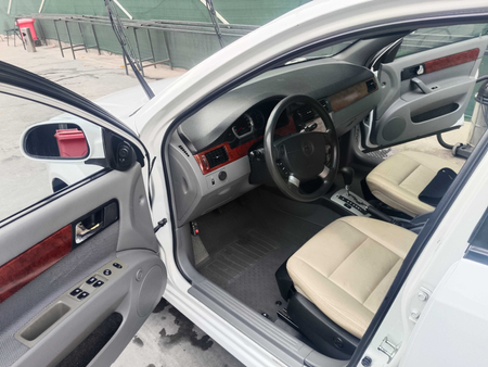Срочно сотилади Ласетти 1.8 автомат 2009 метан Lacetti