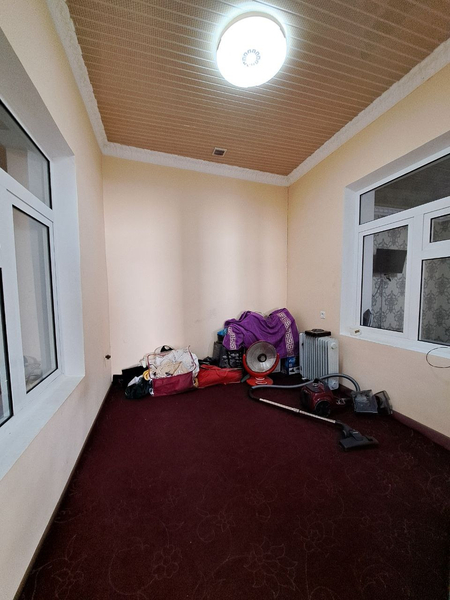 1 sotokli hovlicha sotiladi arzon narxda
