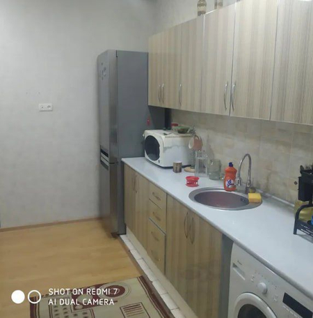 Квартира на Дружба Народов 3/6/9 общ пл 76м ор-р Миллий бог