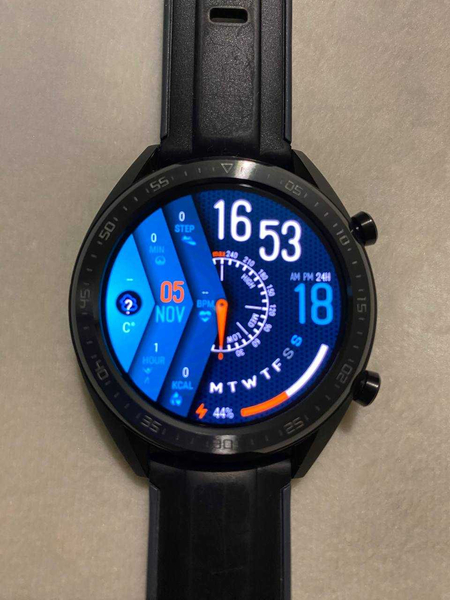 Huawei Watch GT, в хорошем состоянии.