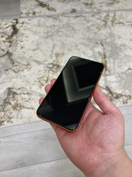 Iphone XR кораловый (coral and red)