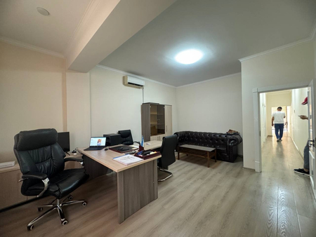 Продаётся офис 110м2 улица Бабура  / Аэропорт хаус