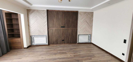 (К121569) Yakkasaroy tumanida 4-xonali kvartira sotiladi