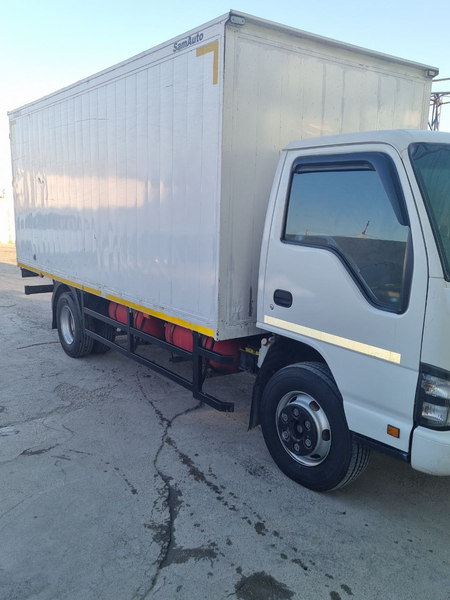 Isuzu nqr 79 pl.