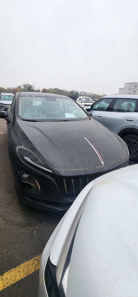Hongqi e-qm5. 450 km 2024. Халол насия  асосида берилади  пениясиз !!!