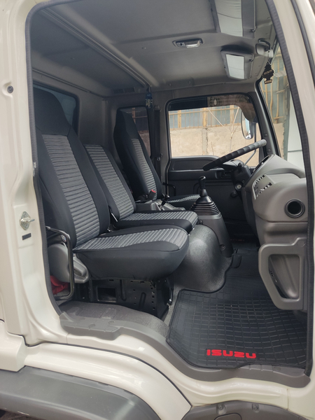 Isuzu sotiladi srochno 10 tonnalik