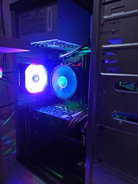 Игровой компьютер (кейс) i5,8gb,500gb,gtx660 2gb,WiFi,BT