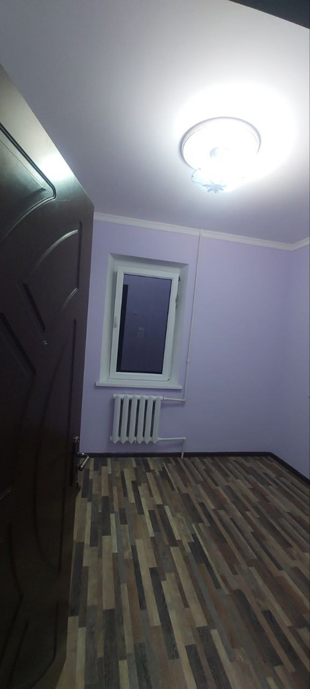 Срочно продается 3-х комн квартира в Сергели строител 3/8/9