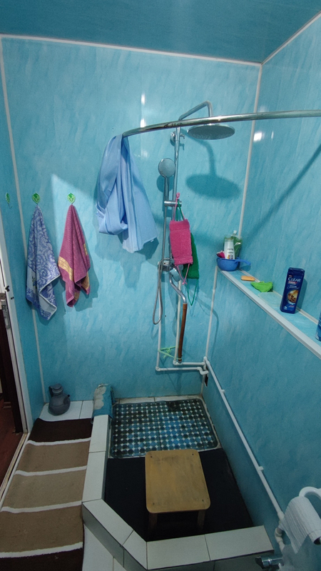 Dacha sotiladi xamma sharoiti bor chirchiqda