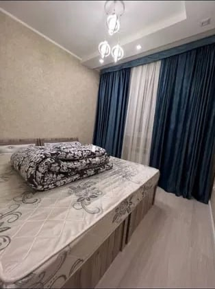 Ц2 срочно .Т. Продам не торец Алайский рынок рядом евро ремонт