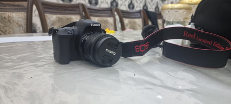 Фотоаппарат CANON EOS 200D