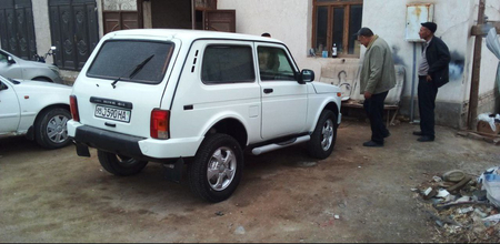 Lada Urban Yangi
