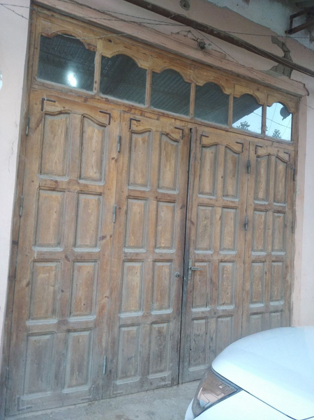 Assalawma aleykum! Darwaza satiladi, jagdayi jaqsi tek kraskalaw kk