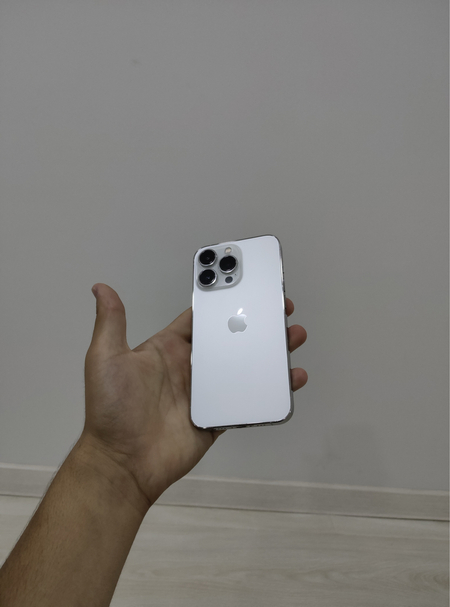 iPhone 13 pro 256 ideal