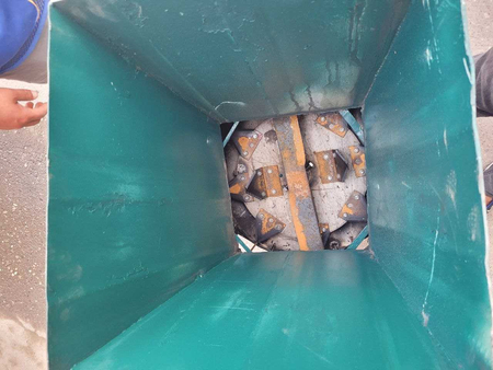 Qo'l bola universal drobilka
