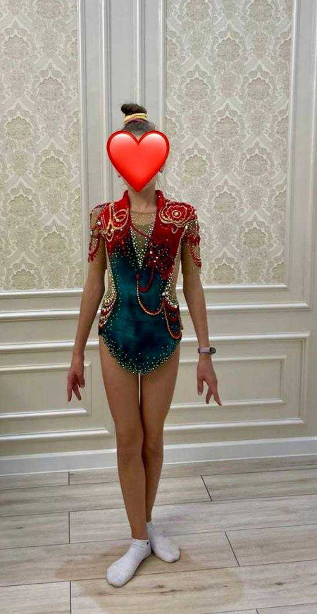 Продаётся купальник для художественной гимнастики