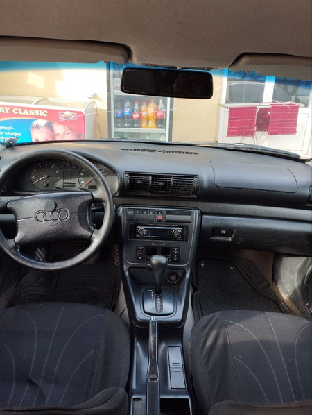 Audi  A4 1997-yil