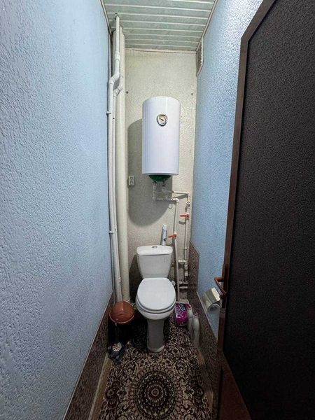 3 xonali 2-etaj 5 qavatli ponelniy  dom 85m²