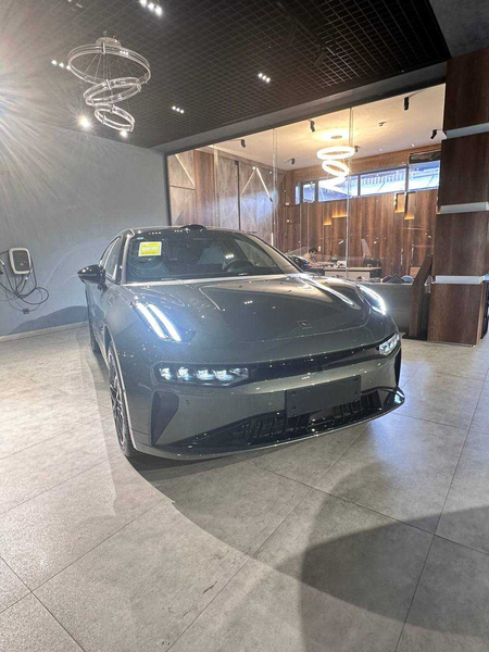 Zeekr 001 You 2024 автосалон KingMotors