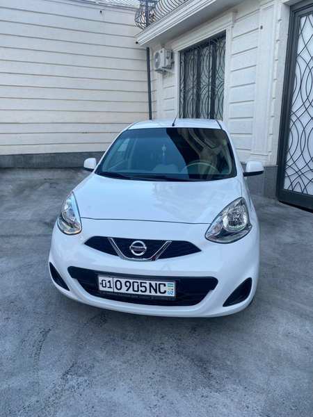 Nissan Micra moshinasi sotiladi
