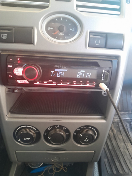 Пионер магнитофон сотилади Pioneer