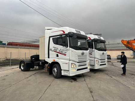 Седельный тягач FAW 4х2 CNG Метан подушка Газ