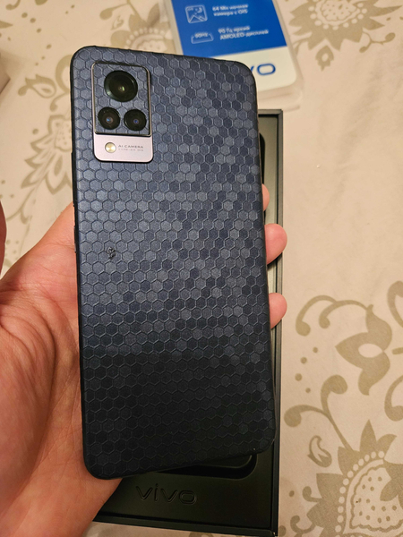 Vivo v21 8G ram 128G rom  Б/У